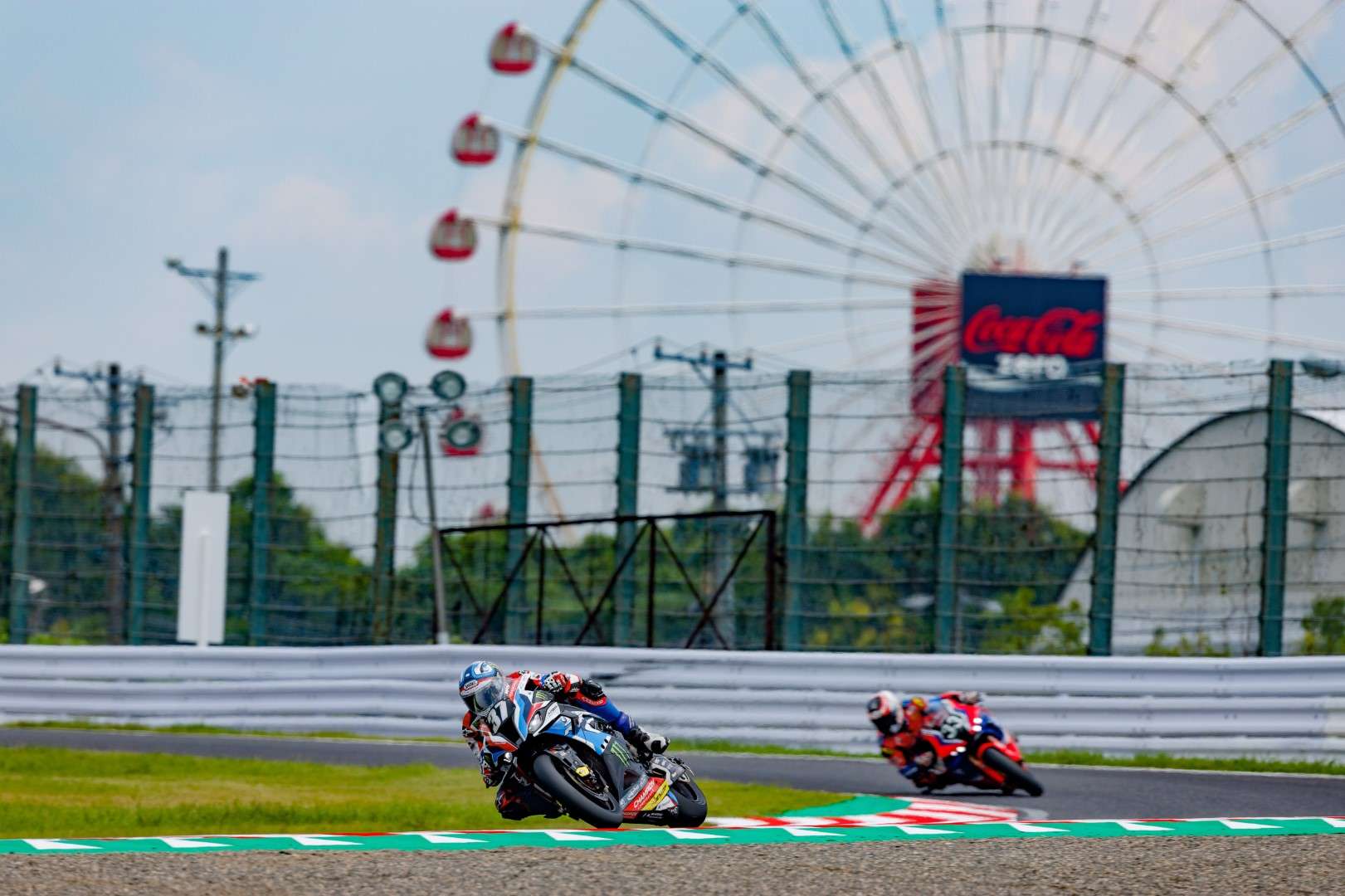 EWC COCA-COLA SUZUKA 8 ชั่วโมงผ่านไปแล้ว! - Webike ThailandWebike Thailand