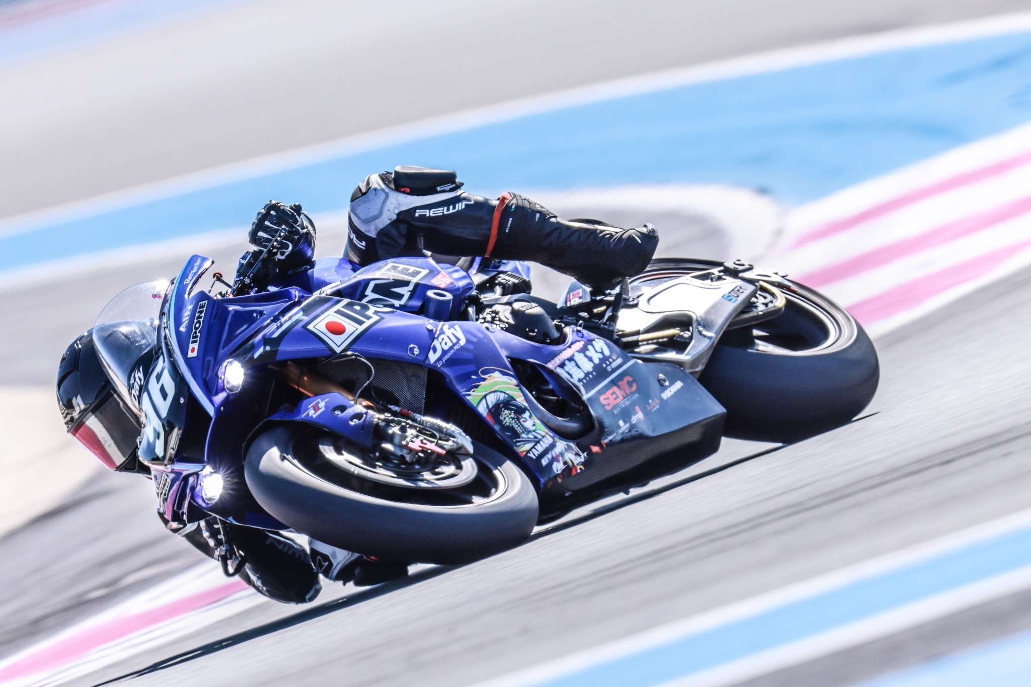 เจ็บปวดแต่ได้ได้ผลจริงสำหรับทีม MOTO AIN ใน EWC | Webike Thailand