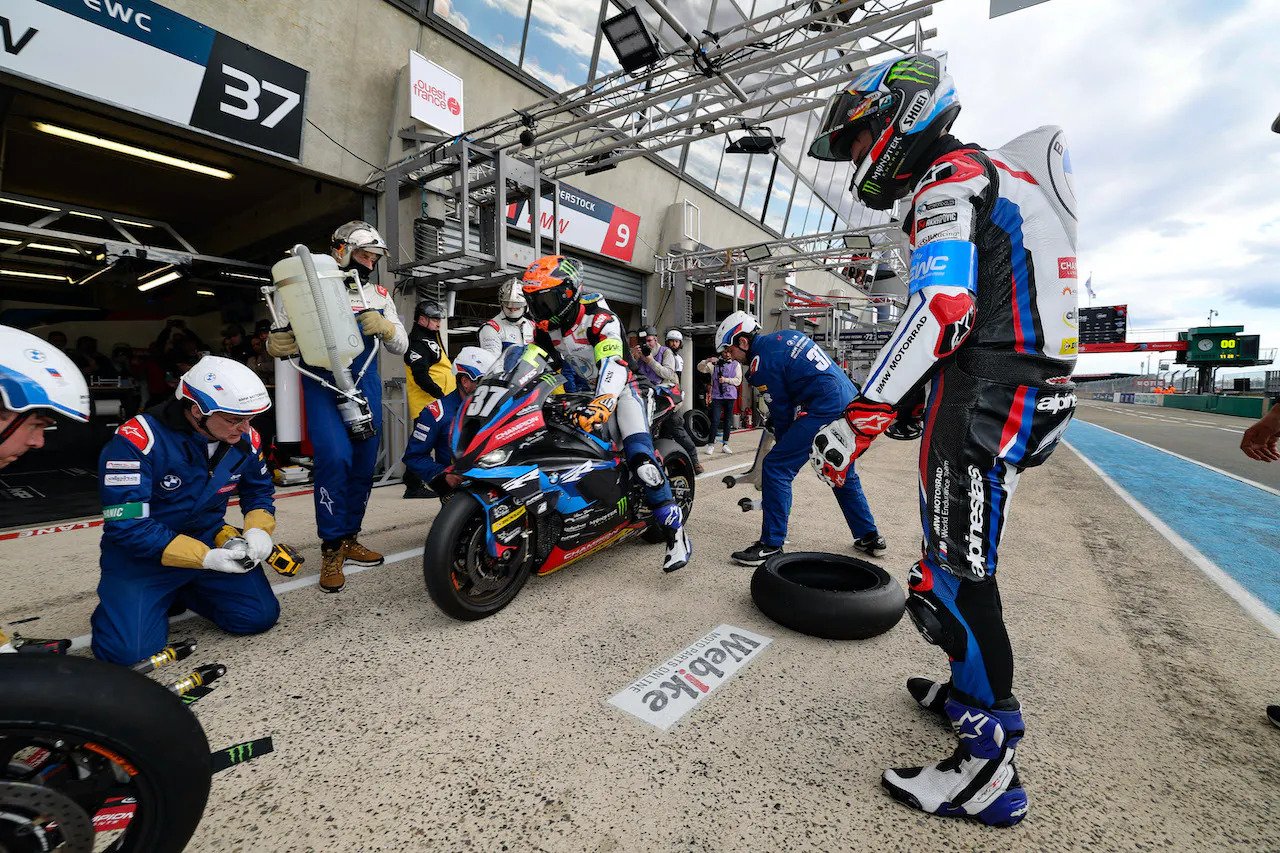 ก้าวสำคัญในฤดูหนาวสู่แท่นเปิดฤดูกาล EWC ของ BMW - Webike ThailandWebike Thailand