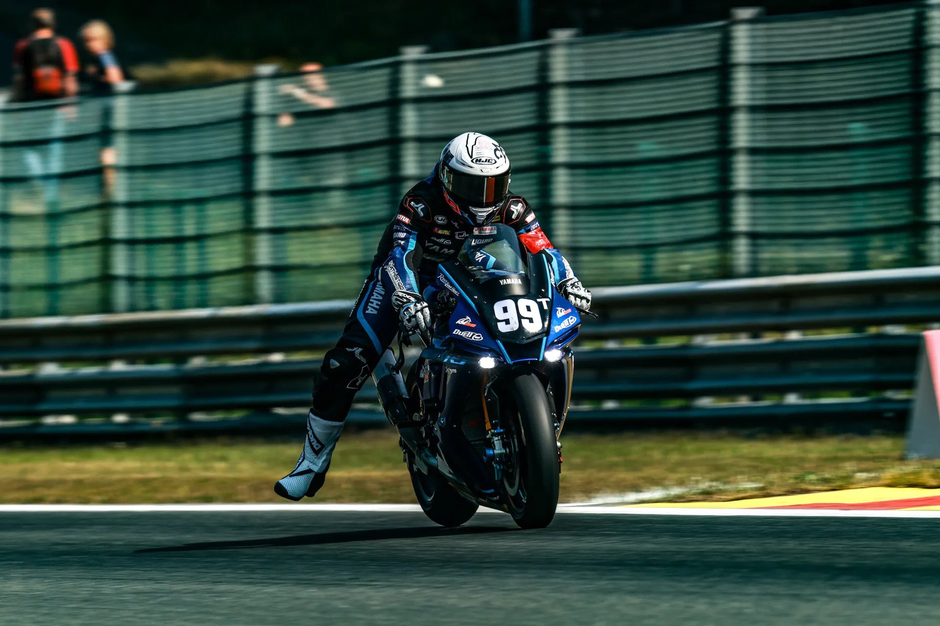 ภารกิจ EWC ในบ้านของ KM99 สำเร็จ - Webike ThailandWebike Thailand